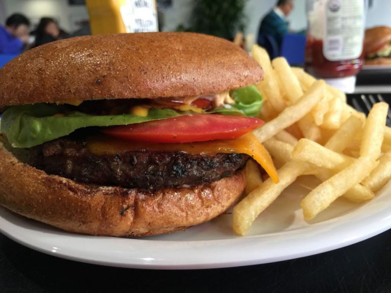 Charlie’s Cafe, Googleplex - Allt om Burgare